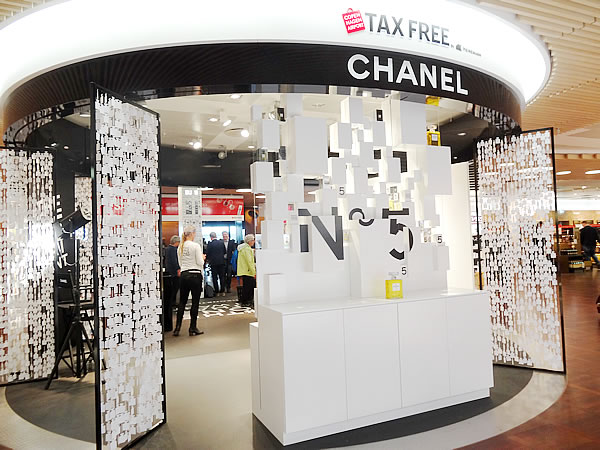 Chanel, Heinemann mark N°5 Eau Première launch in Copenhagen : Moodie ...