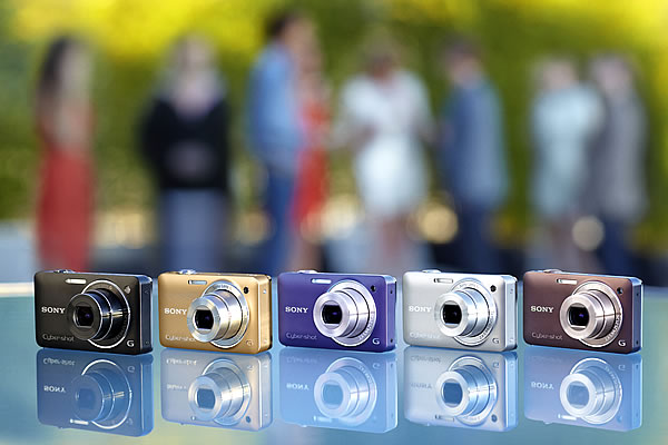 Dufri International unveils first-ever 3D Sony Cyber-shot cameras ...
