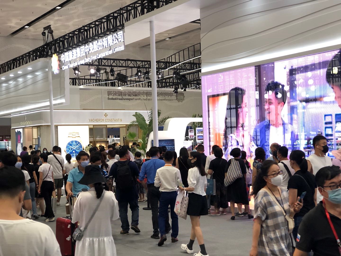 DFS creates a magical modern-day Merchant of Venice at T Fondaco dei ...