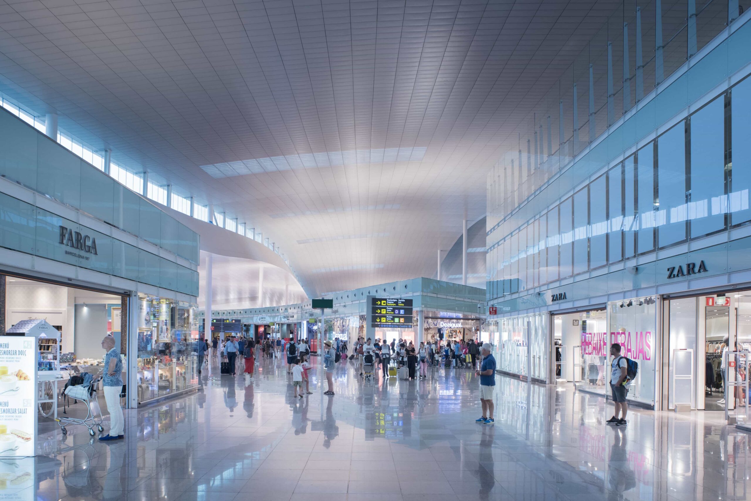 Leading travel retailers move to critical bid phase in Spanish duty ...