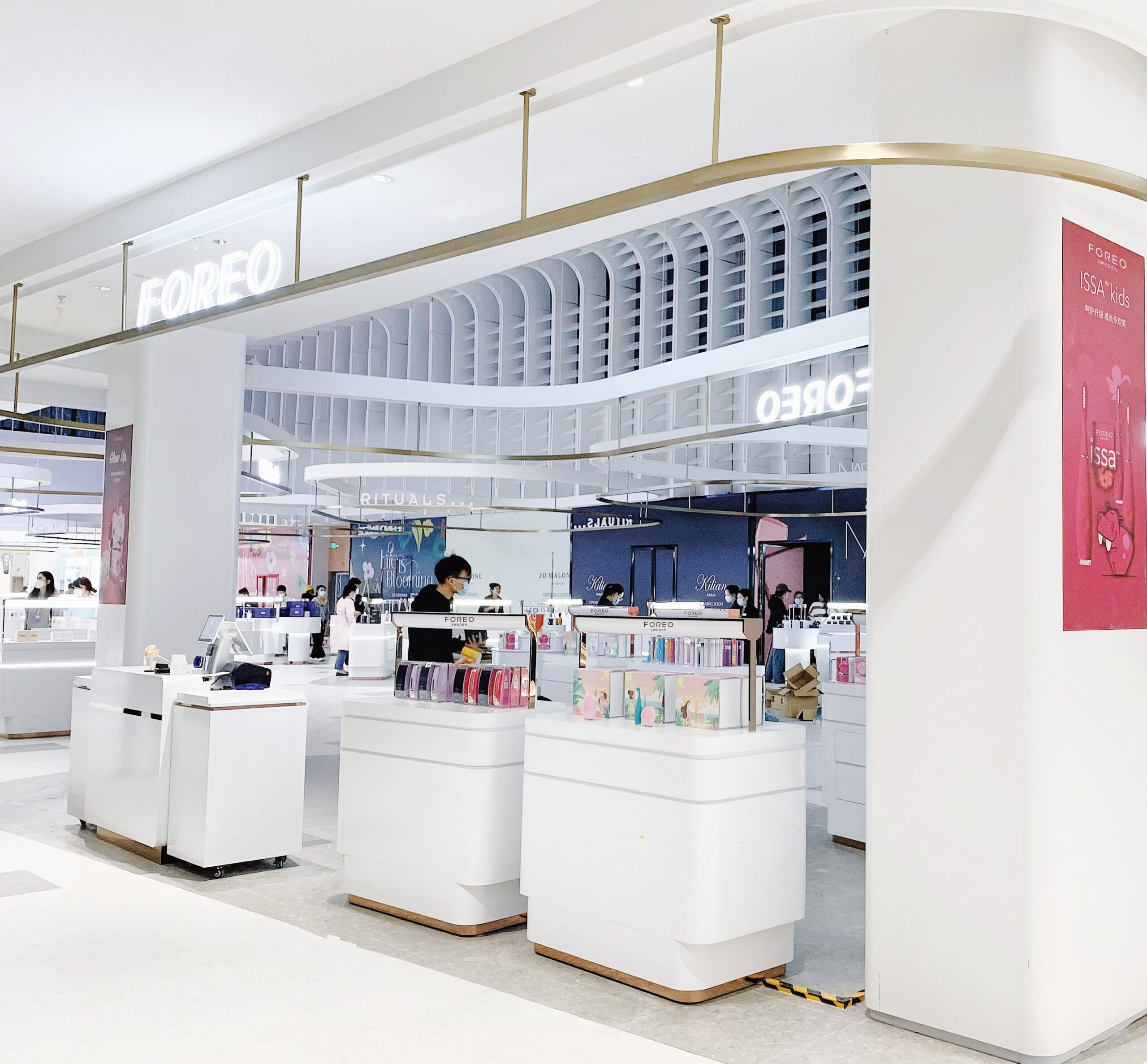 Foreo and FAQ debut with Wangfujing Duty Free in Hainan : Moodie Davitt ...