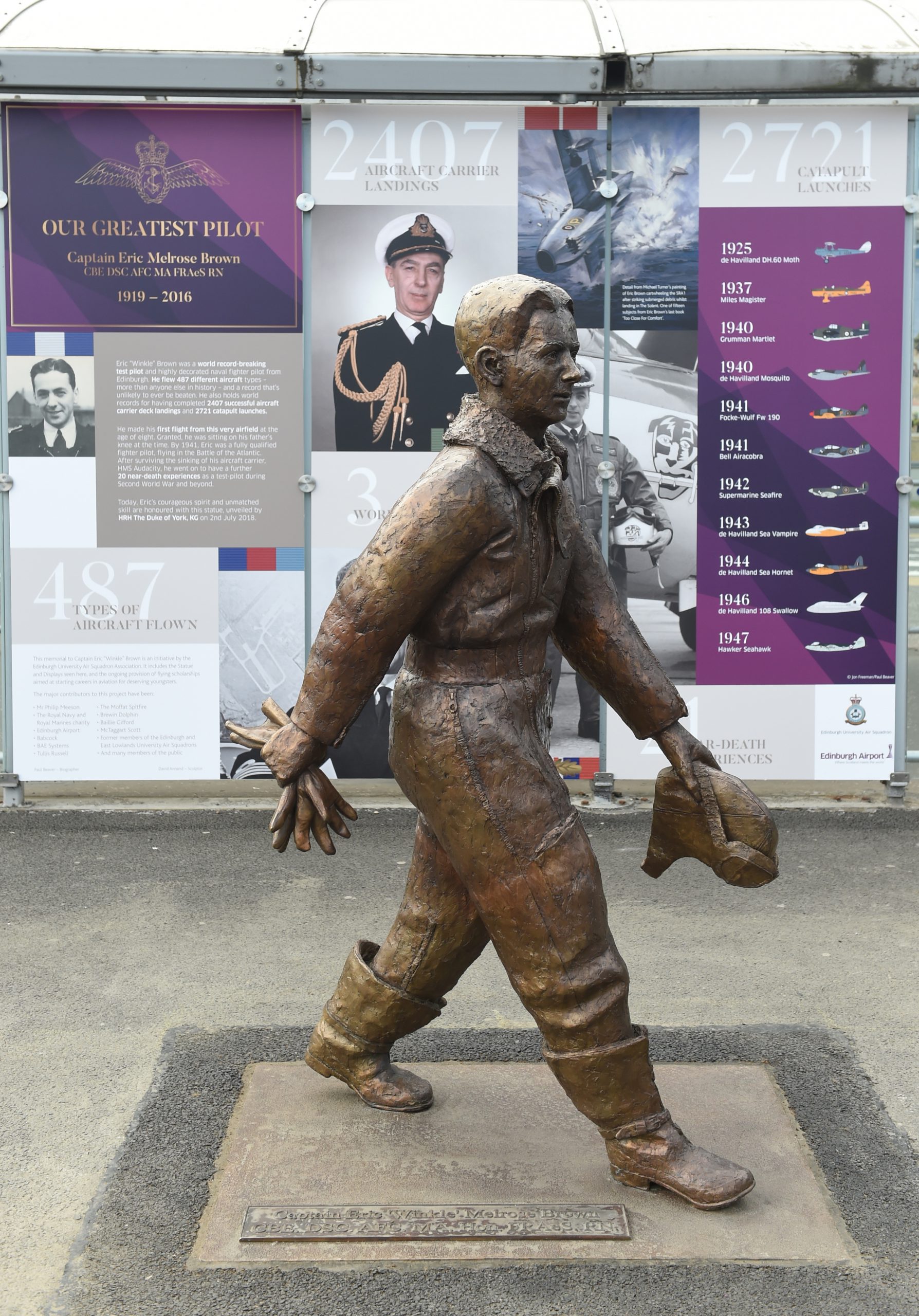 Image of the Day – a tribute to one of the world’s greatest pilots ...