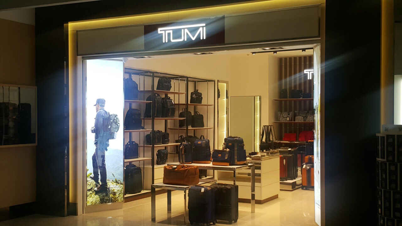 Landmark opens four fashion boutiques at Ninoy Aquino International ...