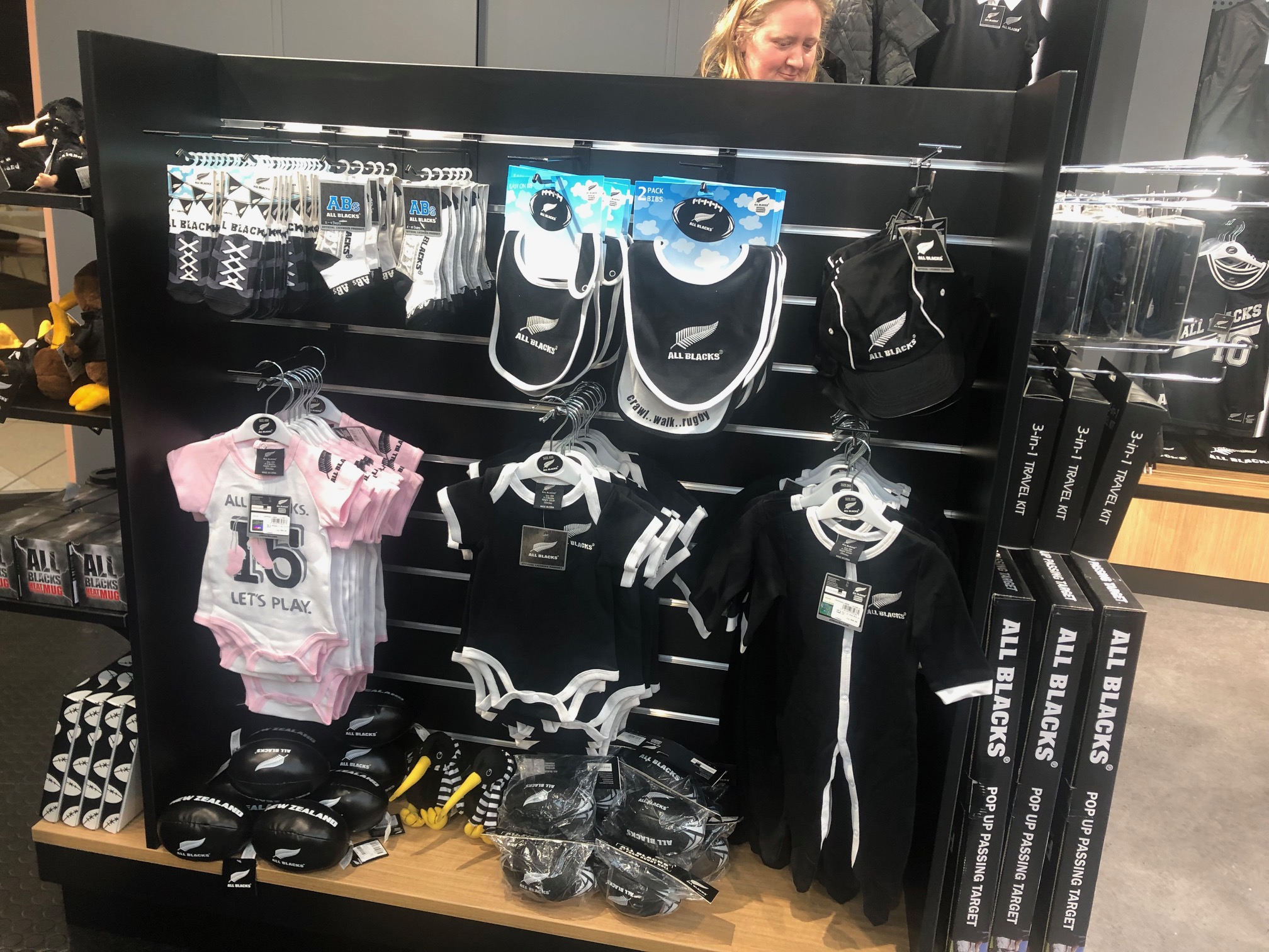 Timely kick-off as Lagardère Travel Retail opens Official All Blacks ...