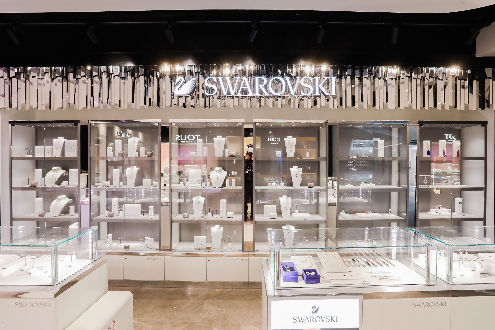 ‘A key milestone for China’s duty free industry’ – CDFG unveils stylish ...