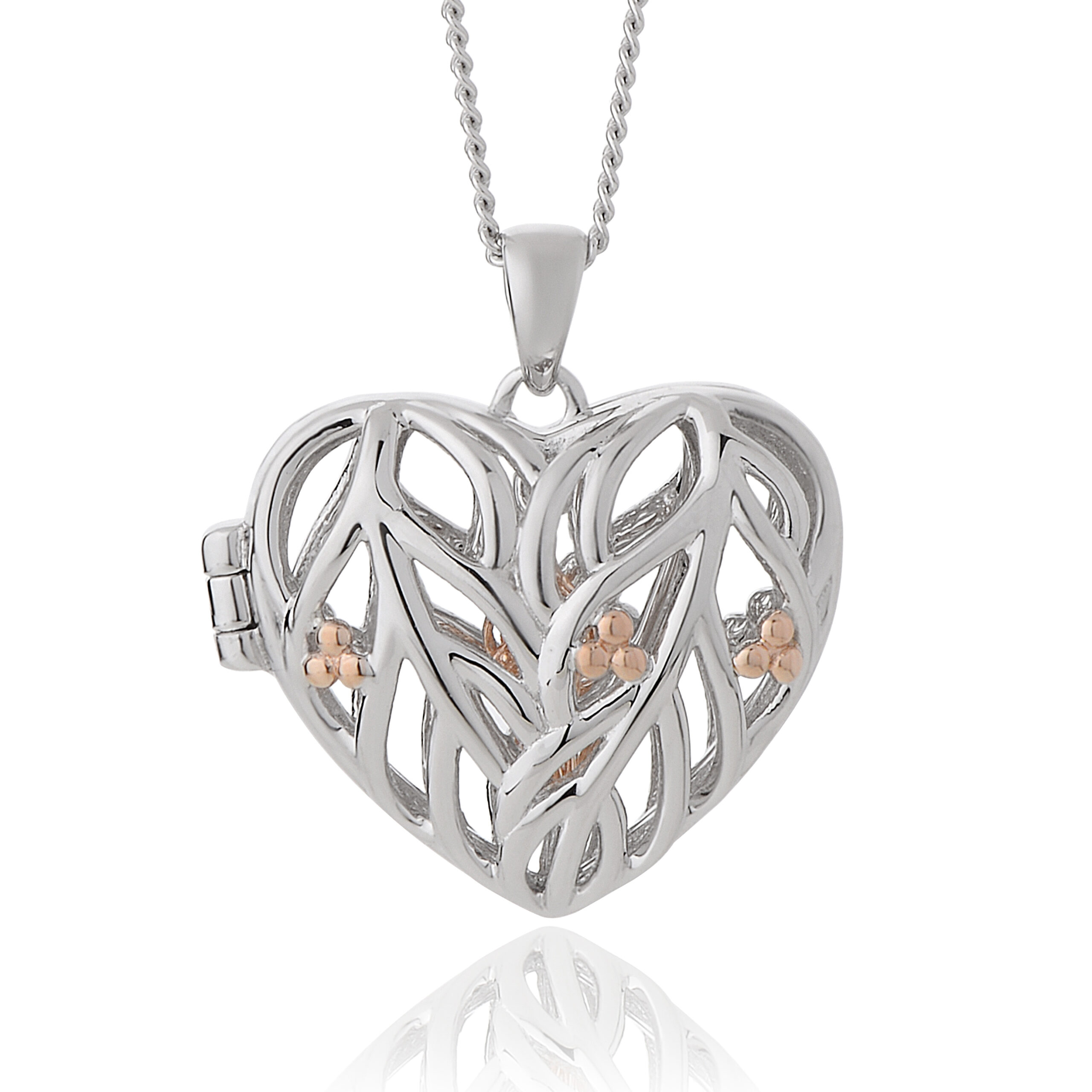 Clogau sails into the cruise market onboard P&O Britannia : Moodie ...