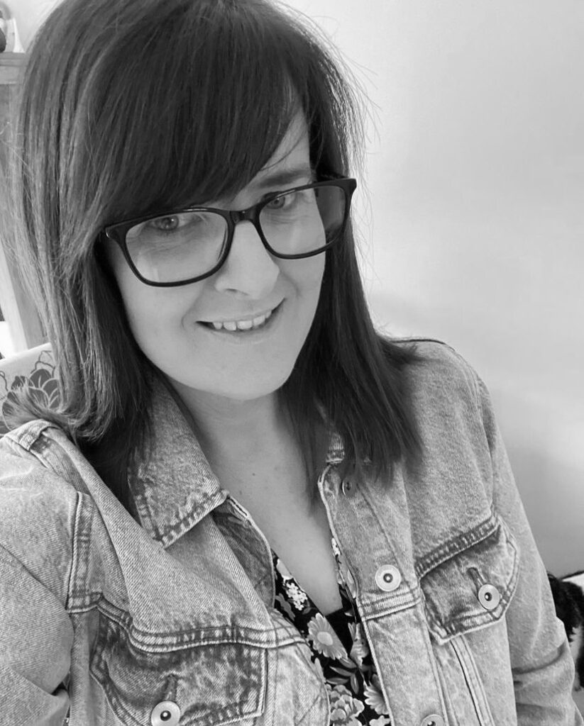 About Us : Moodie Davitt Report