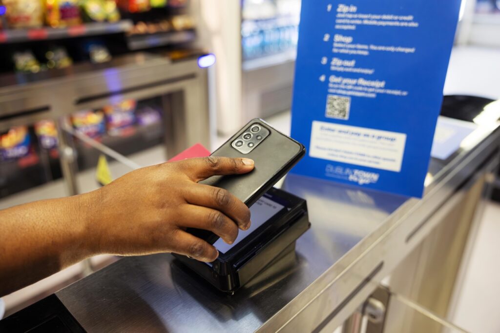 ‘Easy, frictionless and almost invisible’ – SSP opens AI-powered stores at Oslo and Dublin ...