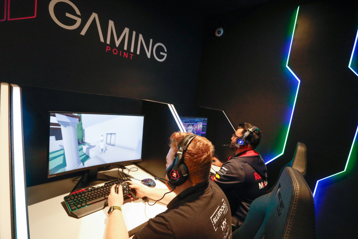 On location: Pioneering UK gaming concession opens at Manchester ...