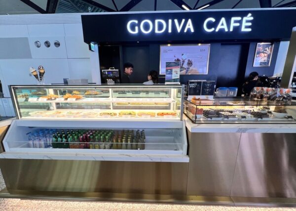Images of the Day: Godiva Café makes Hong Kong International Airport landside debut : Moodie ...