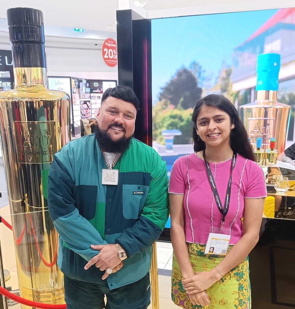 On location: Au Vodka debuts world’s biggest vodka bottle with DJ ...