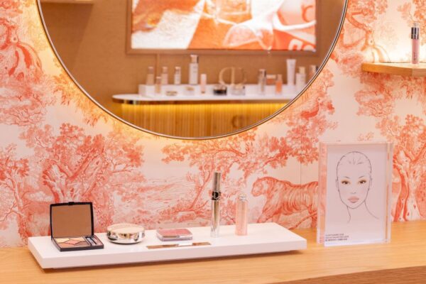 Summer in Dior pop-up campaign makes Asia Pacific travel retail debut ...