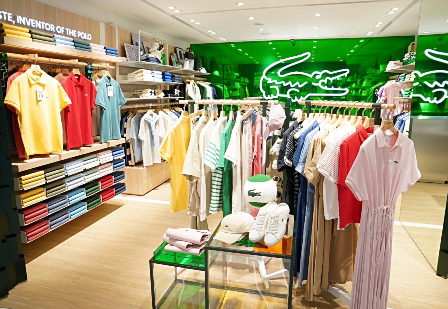 Lotte Duty Free strengthens Seoul downtown store fashion offer with ...