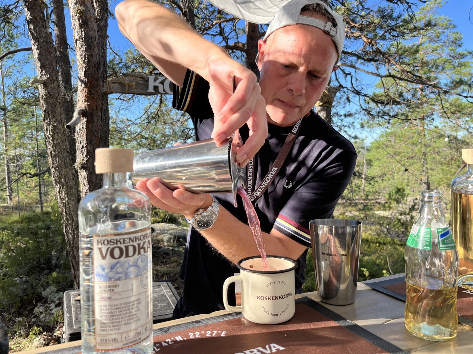 Meet The Moodie Davitt Report team: Introducing Senior Business Editor ...