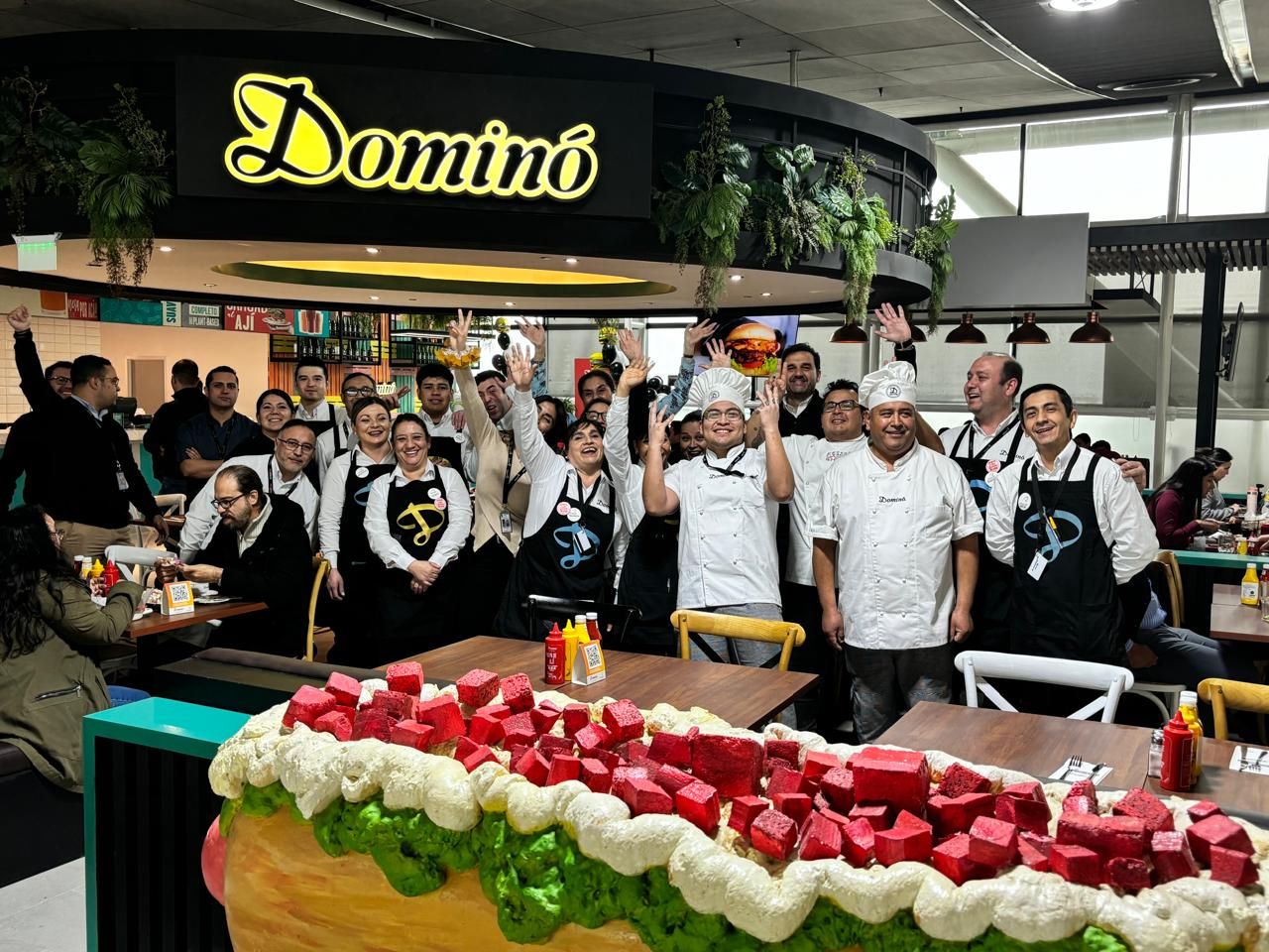 Areas opens second Chilean fast-food restaurant Dominó at Arturo Merino ...