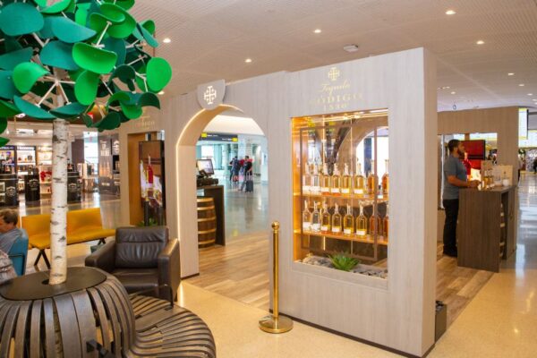 Pernod Ricard and DFS Group celebrate launch of Código 1530 at New York JFK Airport : Moodie ...