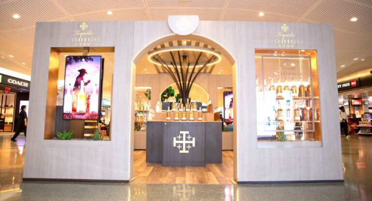 Pernod Ricard and DFS Group celebrate launch of Código 1530 at New York JFK Airport : Moodie ...