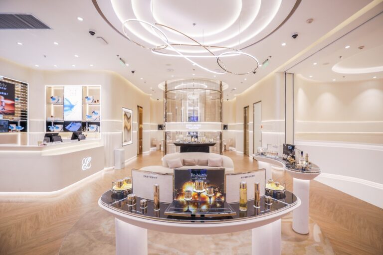 Estée Lauder and CDFG unveil experiential flagship and Night Science ...