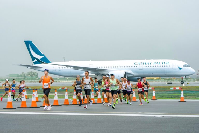 Hong Kong International Airport 10km runway race attracts nearly 11,000 ...