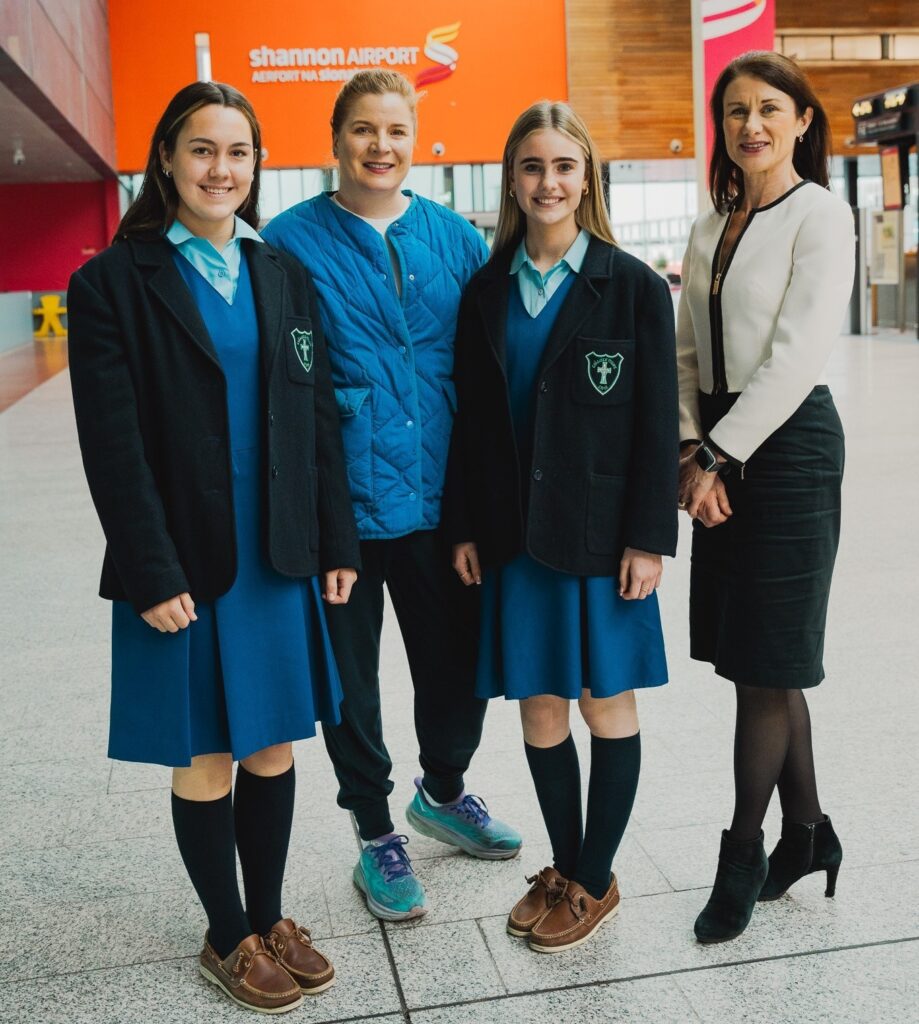 Elizabeth Arden column: Through the Red Door with The Shannon Airport ...