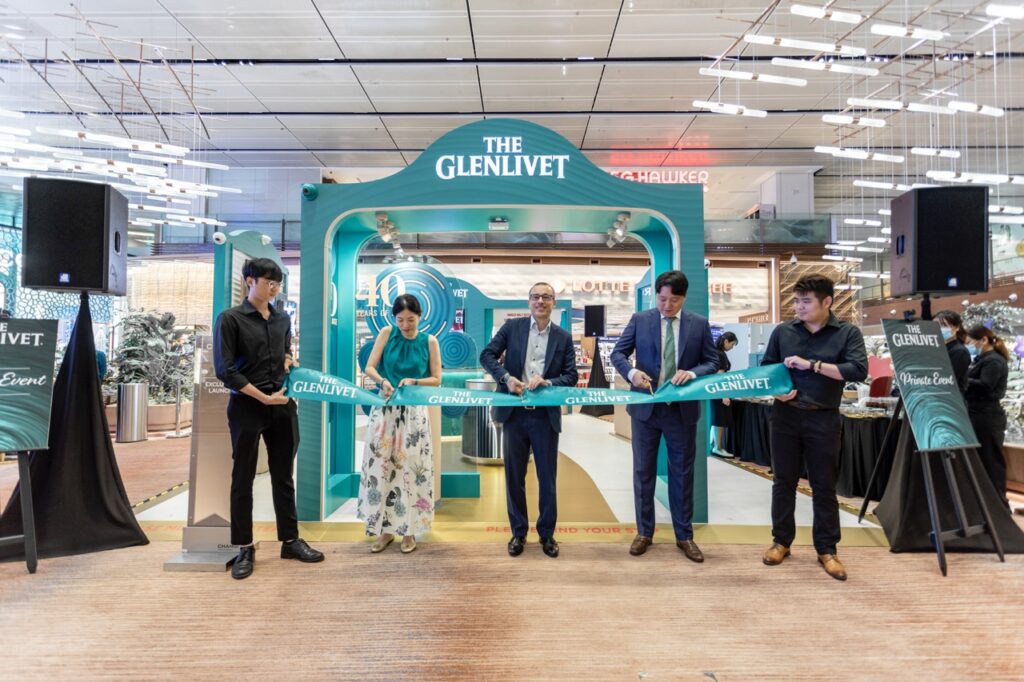 The Glenlivet introduces 40 Year Old expression and launches Changi 1st pop-up with Lotte Duty ...