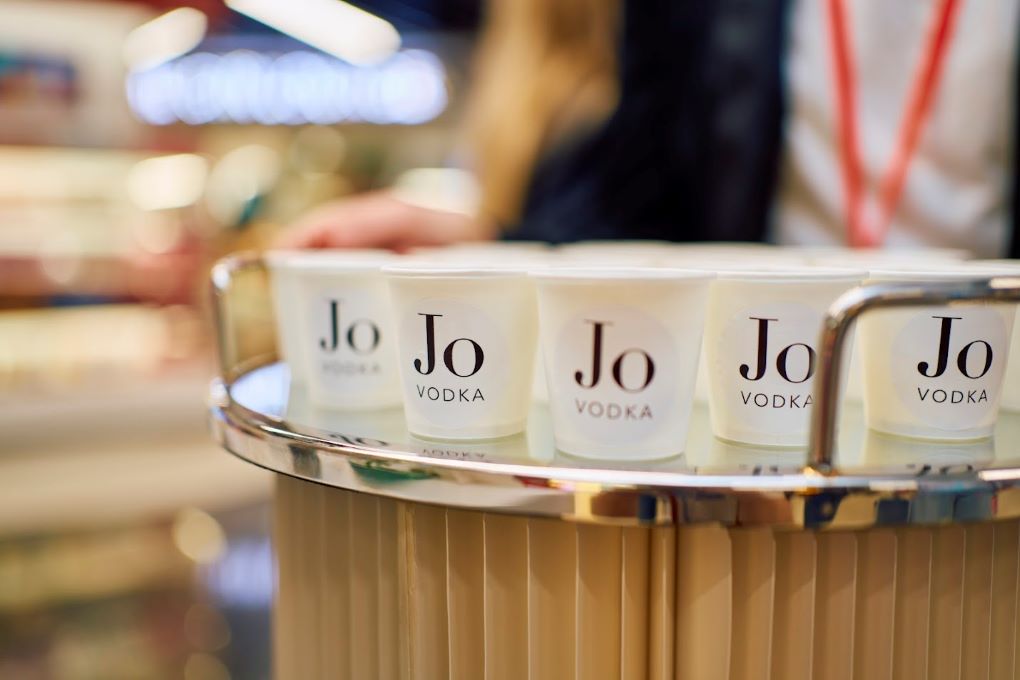 Images of the Day: Jo Vodka engages travellers in immersive tasting pop ...