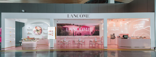 Lancôme and Qatar Duty Free reveal pioneering hybrid concept ‘Café De ...