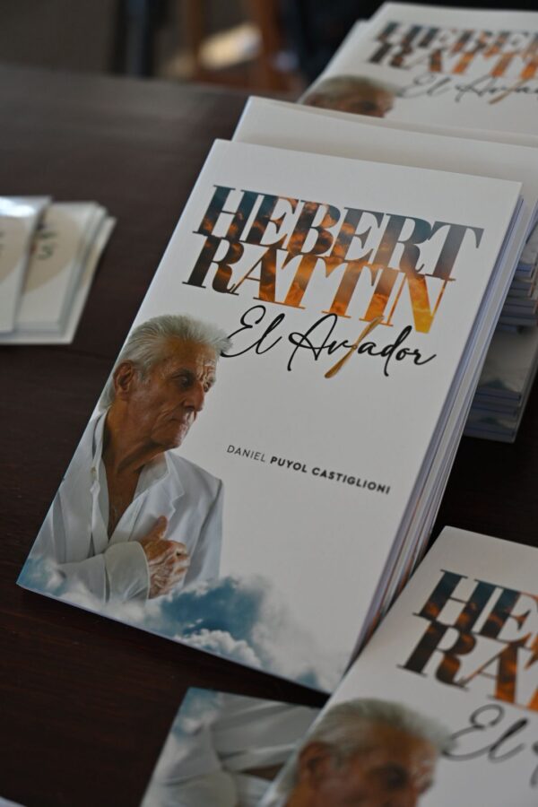 Aeropuertos Uruguay hosts book launch celebrating Hebert Rattin’s ...